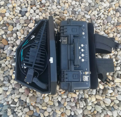 Backpack Military Signal Jammer With 5km Jamming Range And 7 frequency ...
