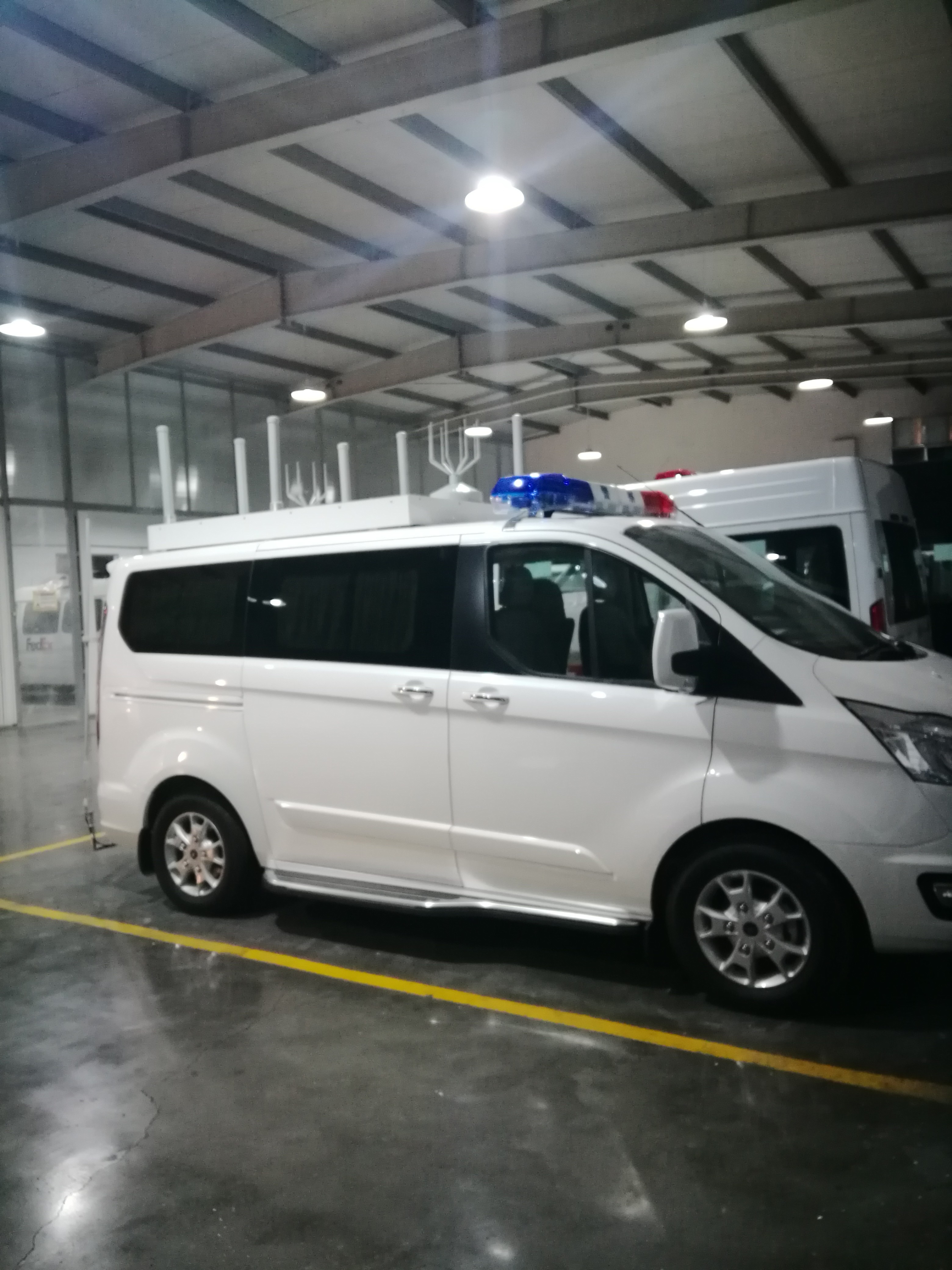 Vehicle Mounted Signal Jammers For Security 300m Long Jamming Distance