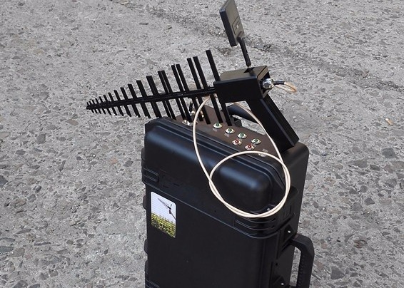 2km Jamming Distance Handheld Signal Jammer For Drones , Long Life Time